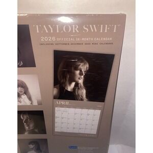 Taylor Swift | Media | Taylor Swift 226 Calendar | Poshmark